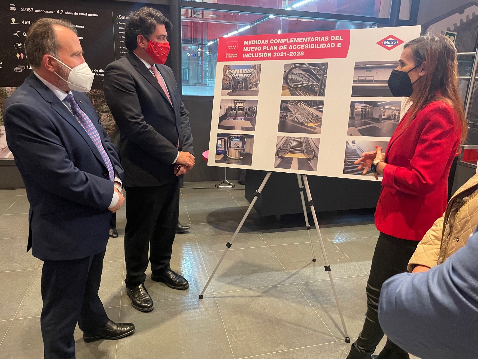 La Comunidad de Madrid presenta la primera Guía en braille de la red de ...